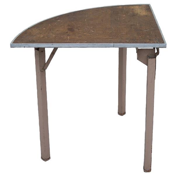 Quarter Round Table (30" Wood)